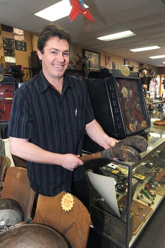 Hangtown Antiques | Photo Galleries | mtdemocrat.com