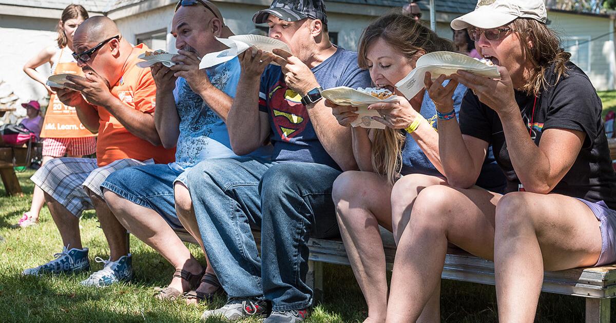 Funnel Cake Eating Contest at the El Dorado County Fair | Photo ...