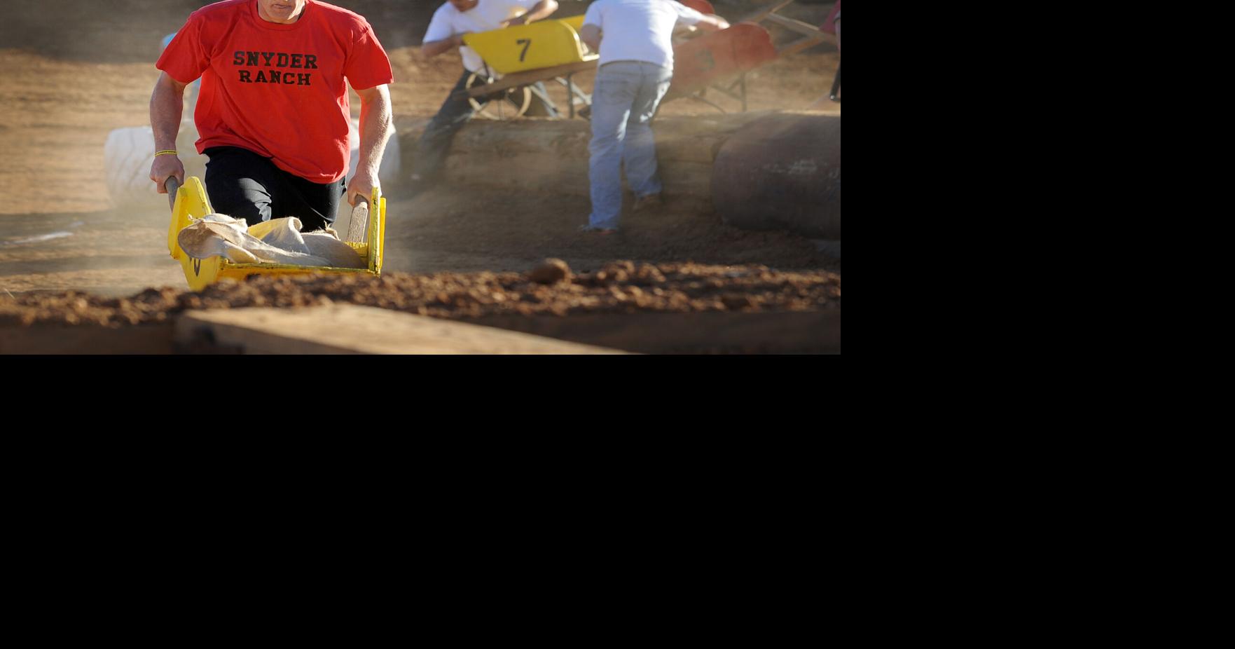 69th John M. Studebaker Wheelbarrow Races | Photo Galleries ...