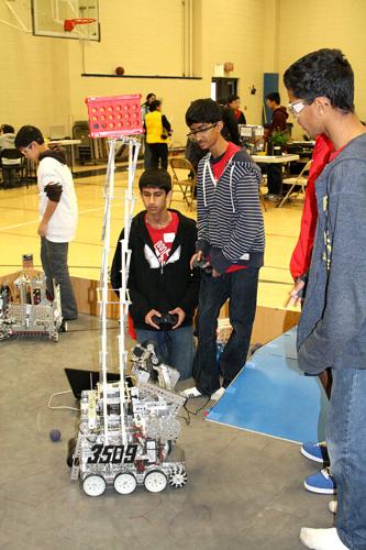 Oak Ridge Robotics team takes the challenge | Prospecting | mtdemocrat.com