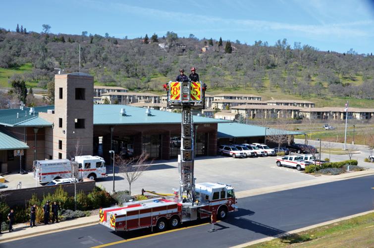 New ladder truck is utility player | Photo Galleries | mtdemocrat.com