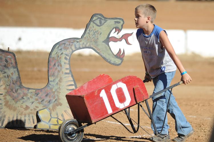 69th John M. Studebaker Wheelbarrow Races | Photo Galleries ...