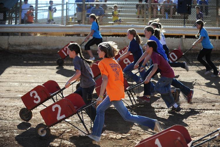 69th John M. Studebaker Wheelbarrow Races | Photo Galleries ...