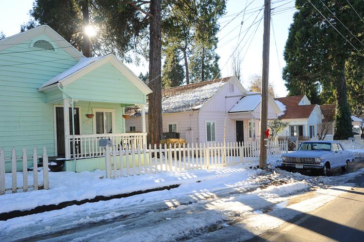 Snow in Camino and Pollock Pines | Photo Galleries | mtdemocrat.com