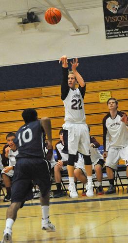 Union Mine hosts Vista del Lago boys basketball | Photo Galleries ...