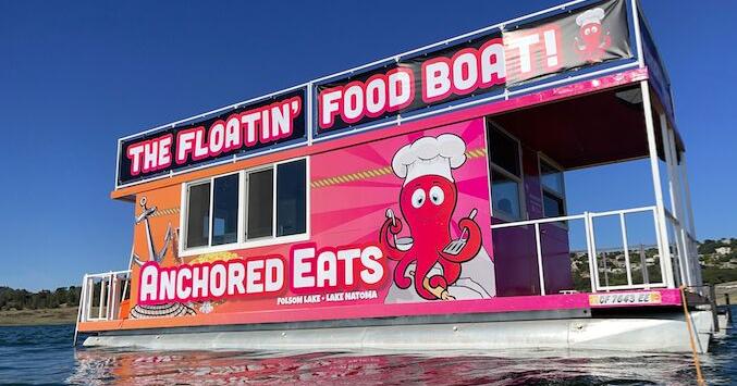Anchored Eats: The floatin’ food boat | Business | mtdemocrat.com