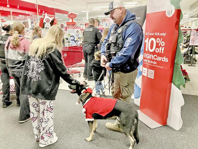 Shopping trip fulfills Christmas wishes | News | mtdemocrat.com