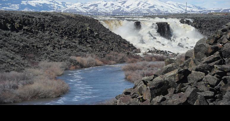 Magic Reservoir gushes out | Blaine County | mtexpress.com