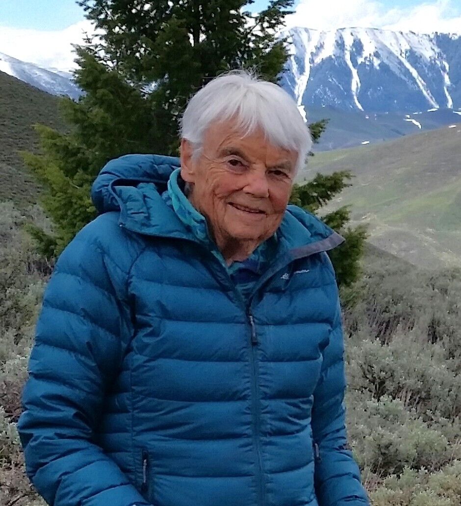 Betsy W. Brooks | Obituaries | mtexpress.com