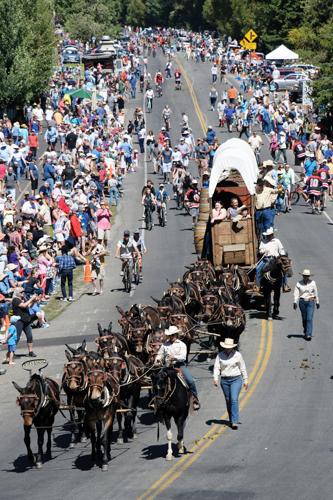 Parade etiquette: Safety first at Wagon Days | Special Sections ...