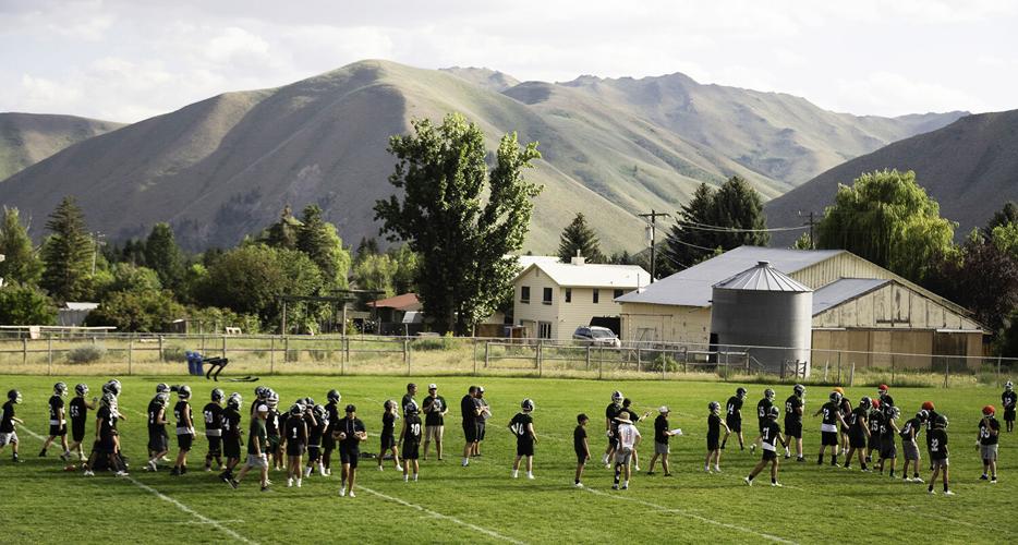 Wood River football looking to build off, exceed previous seasons ...