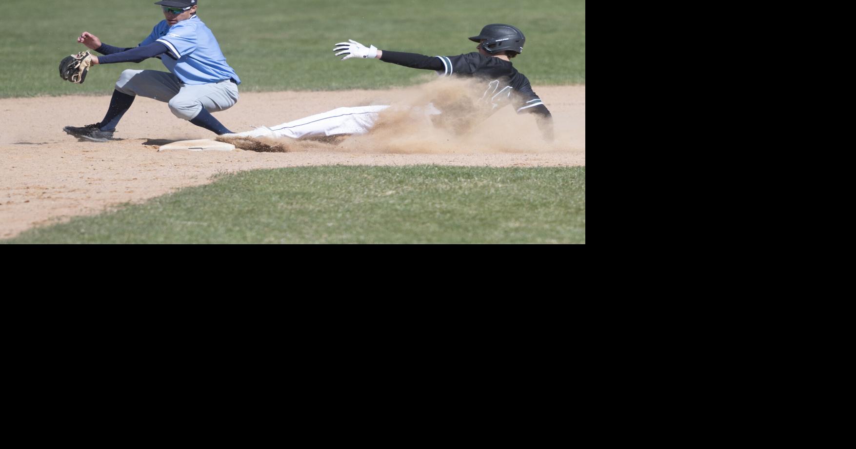 Wood River beats Canyon Ridge 10-3 to stay in district baseball tourney ...