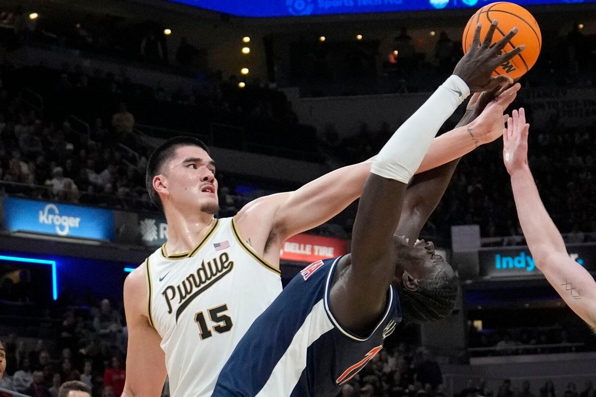 Purdue stakes claim for No. 1 by topping Arizona