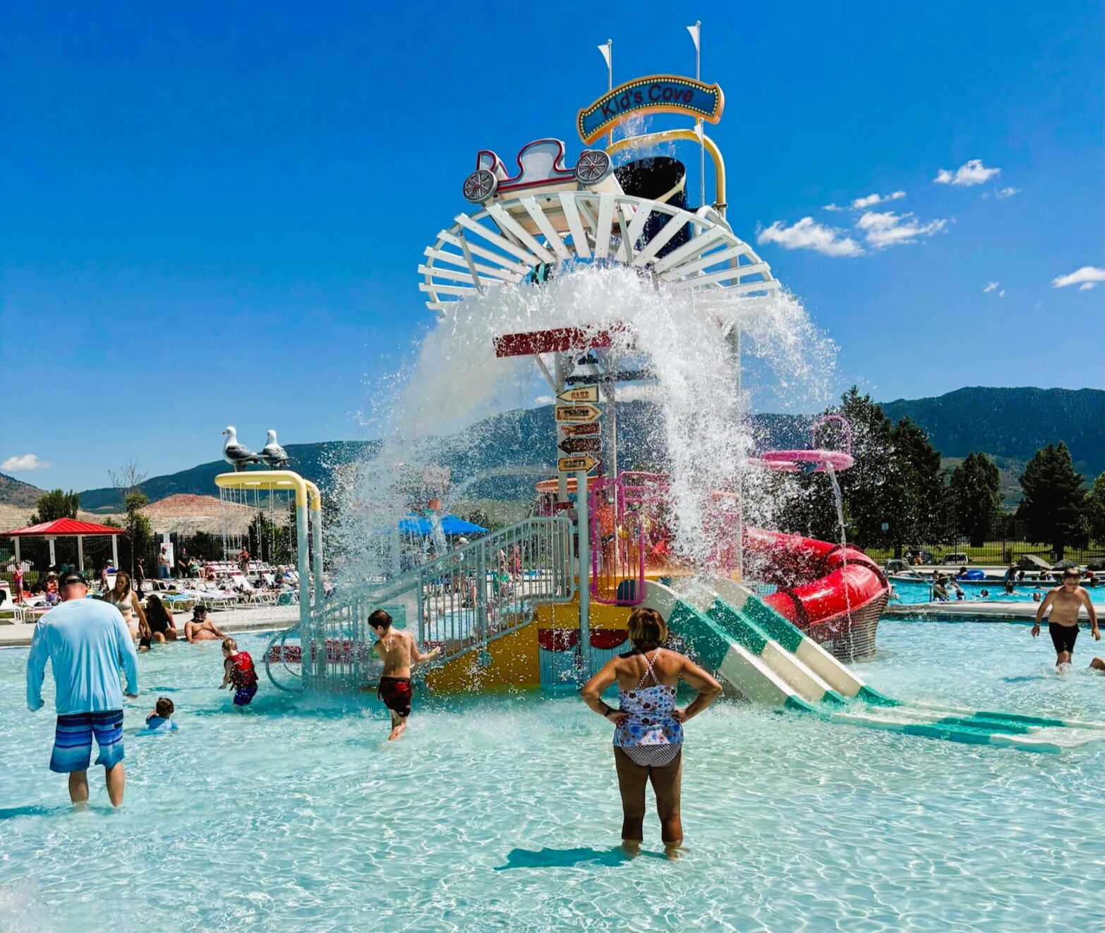 Photo: Heat brings out kids, adults at Ridge Waters in Butte