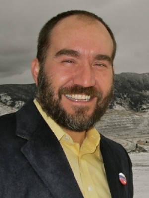 Chief Ex. candidate outlines vision, goals