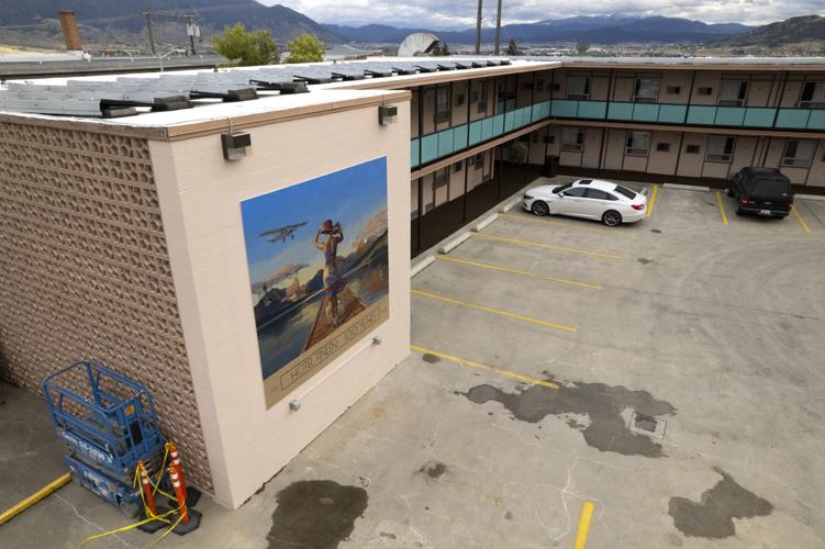 Mural unveiled at Hotel Finlen in Butte