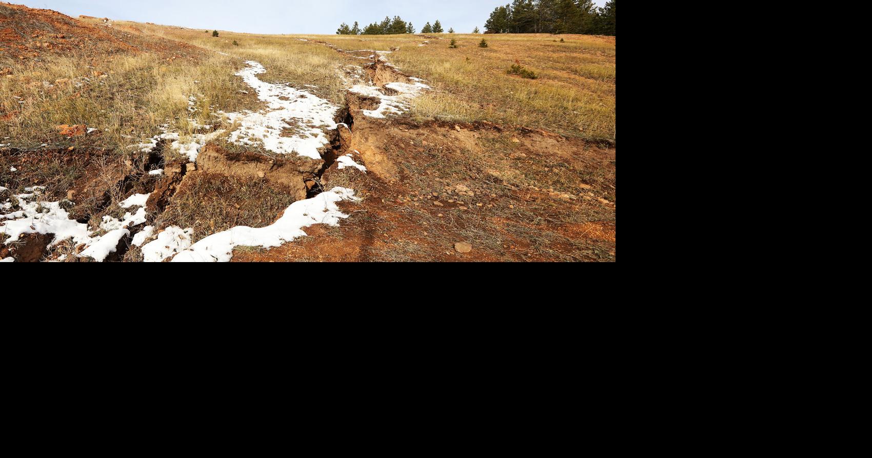 Photos and video: Predicted collapse of the east highwall at ...