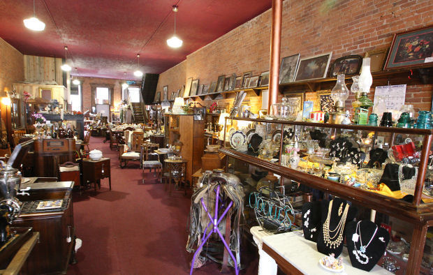 Pocketful of dealers: Antiques Row a popular Uptown gig