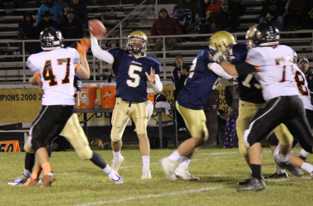 Dillon Beavers rout Frenchtown in football playoff