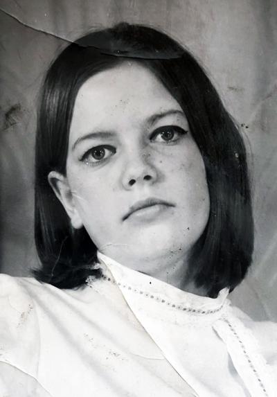 Cindy 'Cid' Fischer, 64