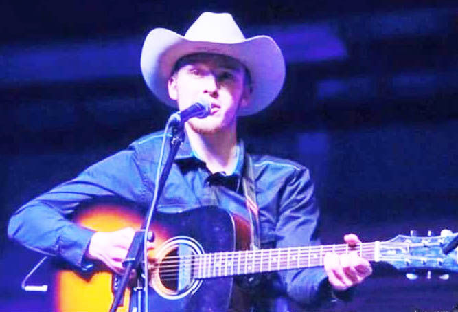 Country singer featured at ‘FundNight’ for local choral group