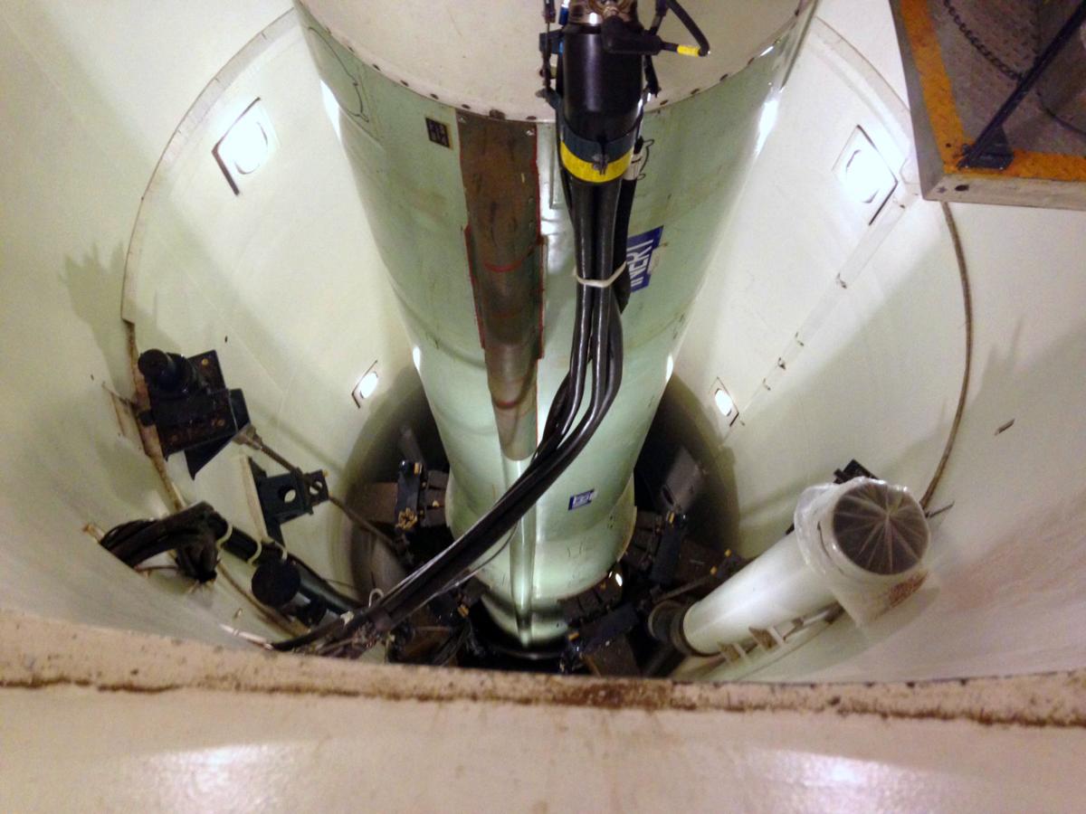U S Conducts Test Flight Of Unarmed Minuteman 3 Missile State