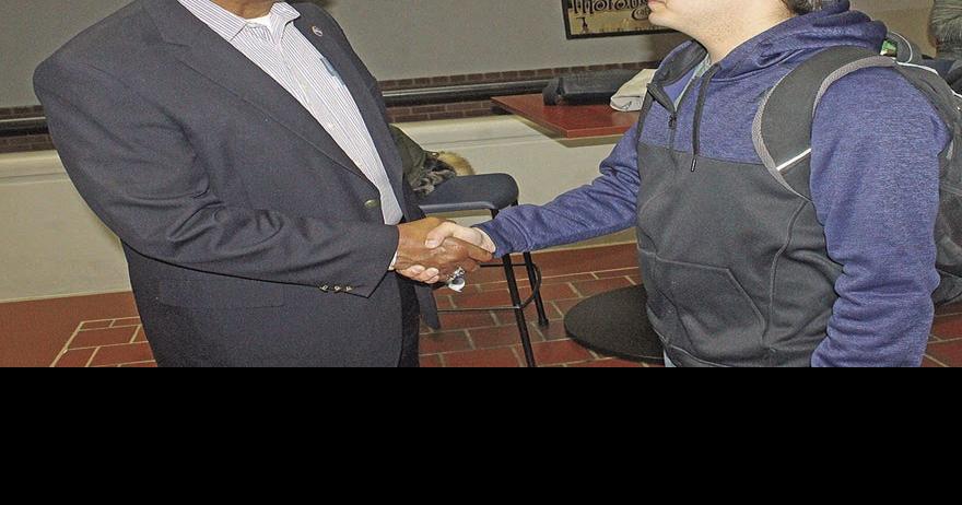 CPE president meets with Murray State, high school students | Local ...