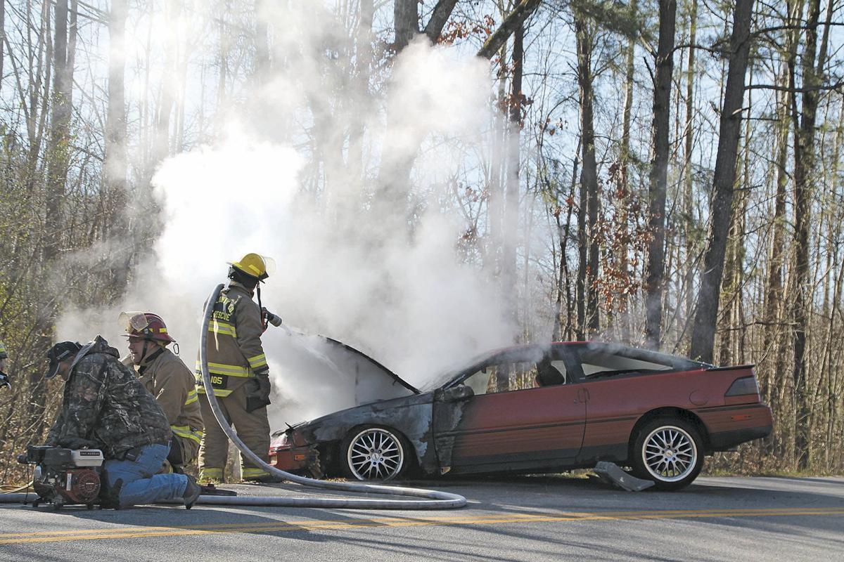 Man exits crashed car before fire starts | Local News | murrayledger.com