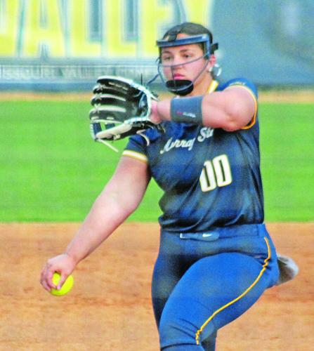 Racer softball finds way to upend Peay in extra innings | Murray State ...