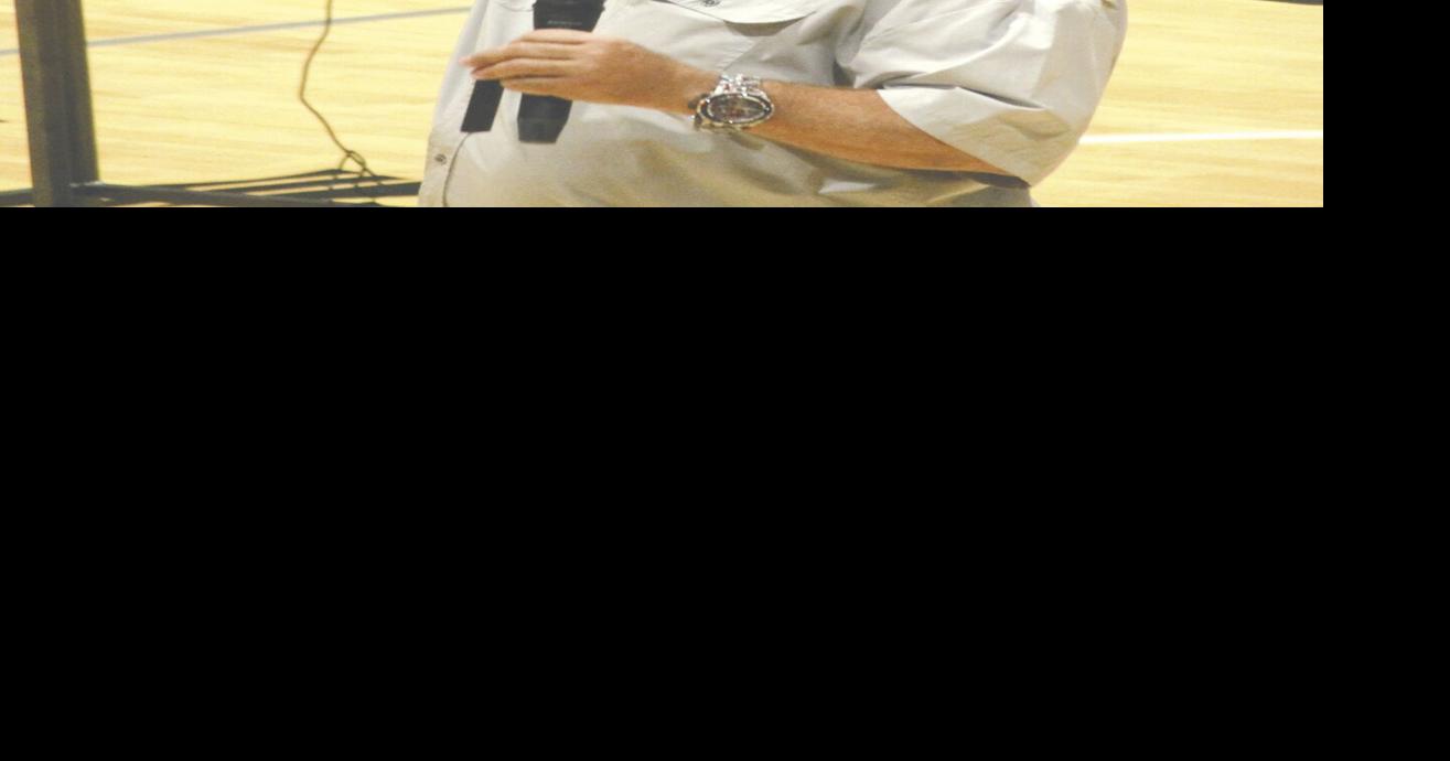 Speaker tells personal story about substance abuse struggle to local ...