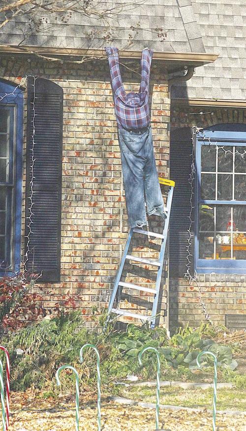 Christmas vacation Clark hanging | | murrayledger.com