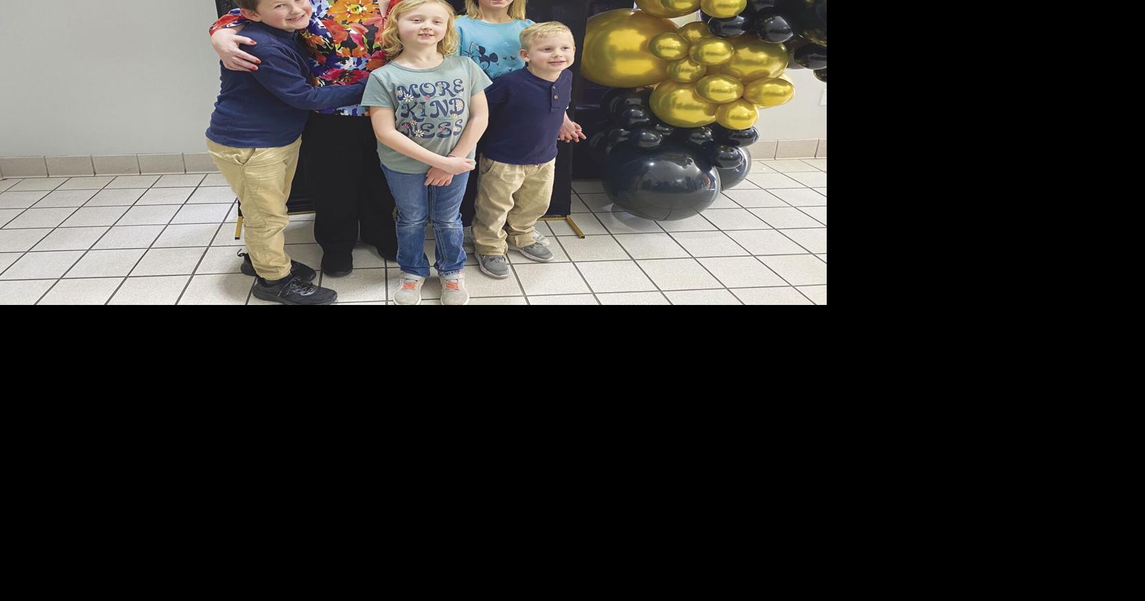 Community honors Avery | News | murrayledger.com