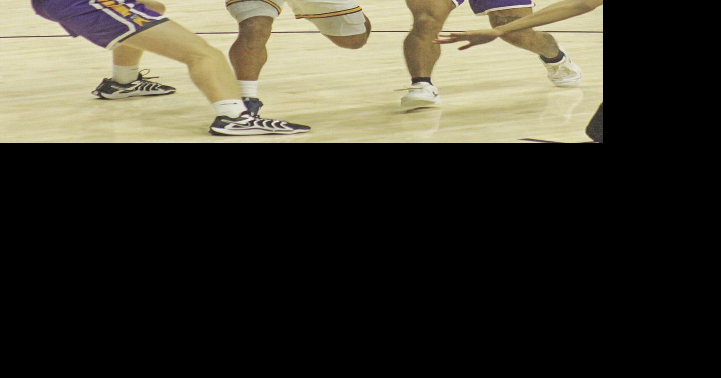 Pitt provides first major test for Racer men tonight on road | Murray ...