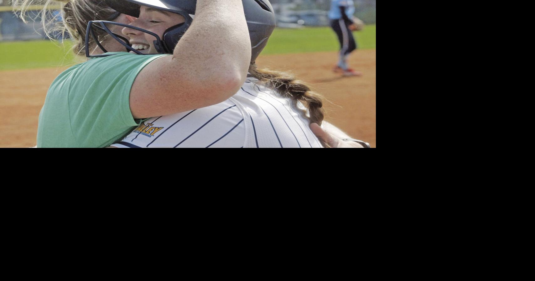 Racer softball continues resurgence, starts Valley play 2-1 with series ...