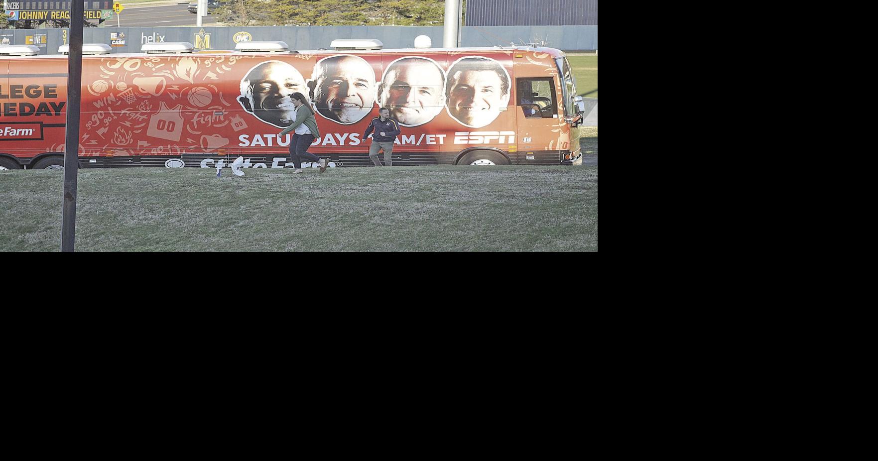 College Gameday bus at MSU | Local News | murrayledger.com