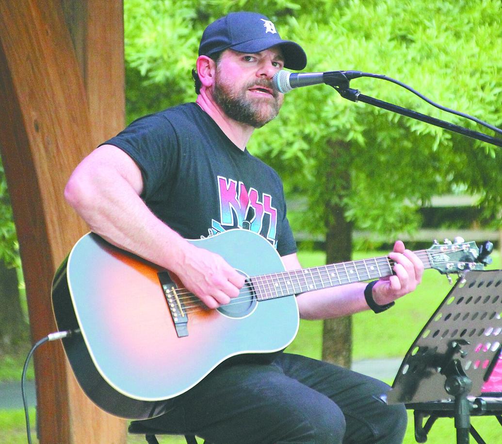 Johnny Mac performs at park | Local News | murrayledger.com