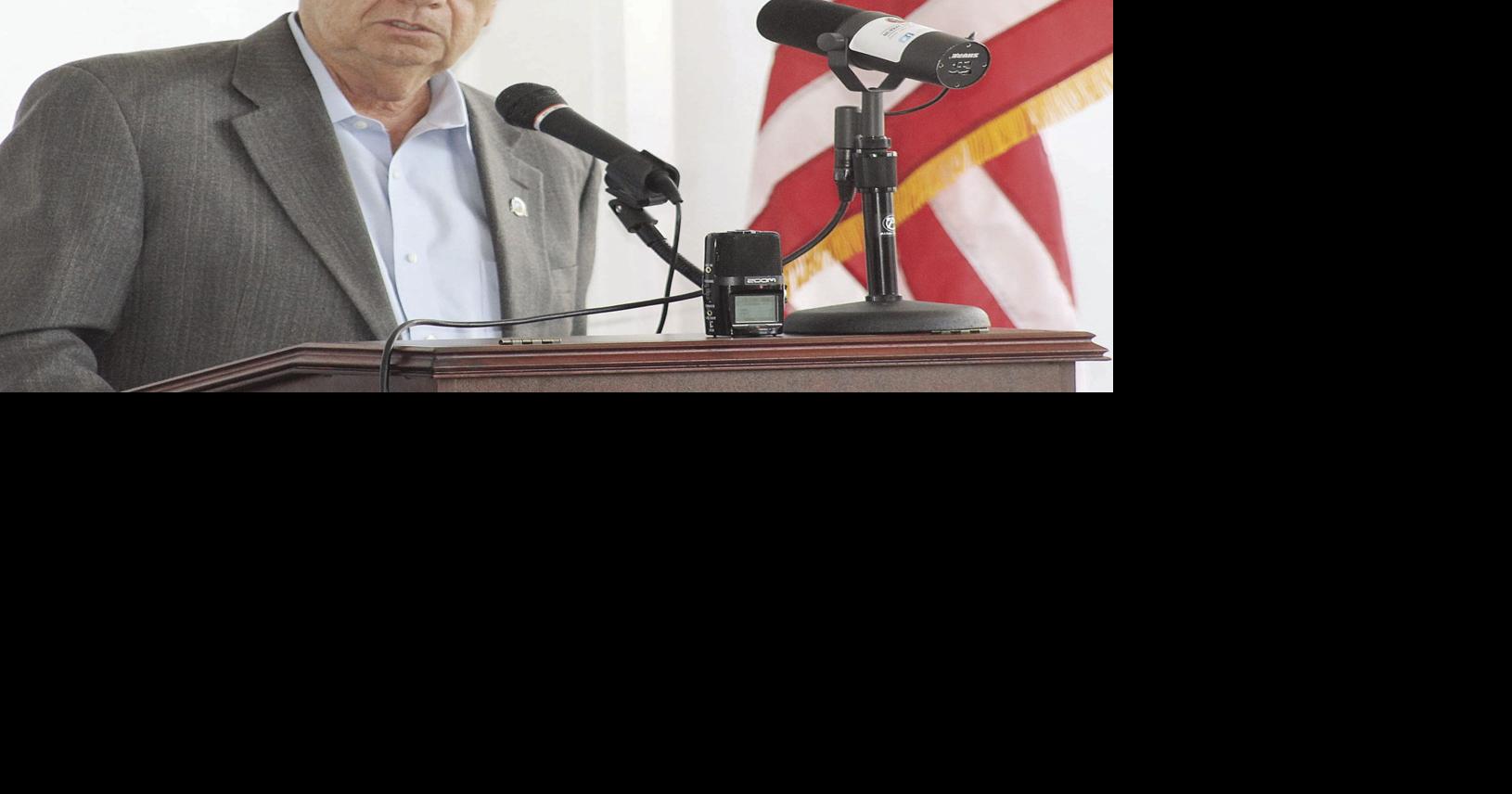 Elkins gives retirement date as judge | Local News | murrayledger.com