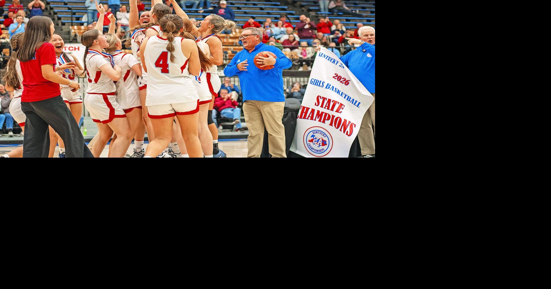 Grabbin the trophy | High Schools | murrayledger.com