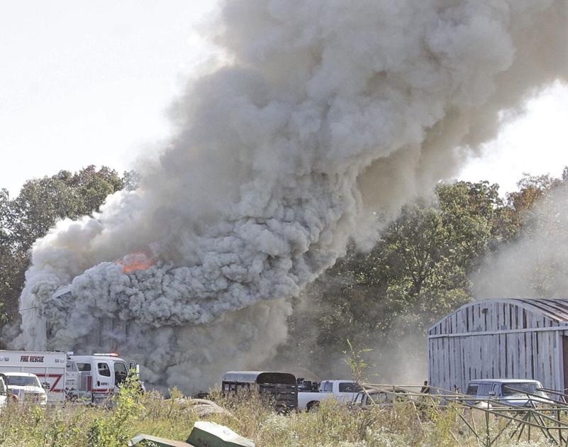 Tobacco barn fire heavy smoke | Local News | murrayledger.com