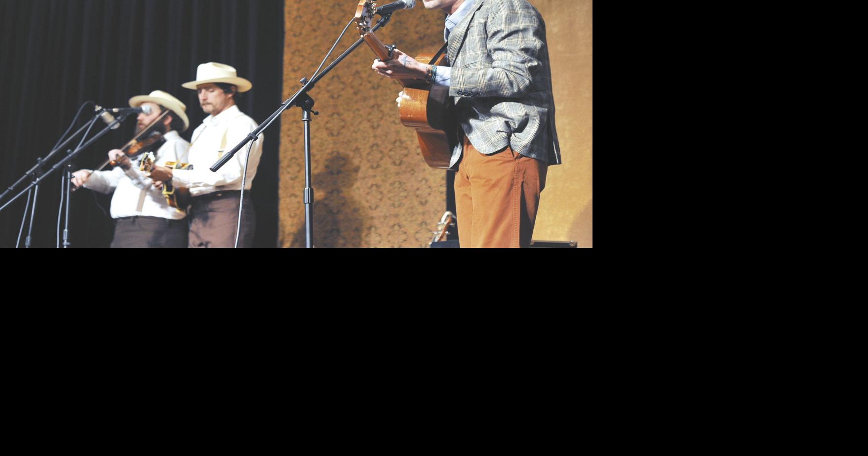 Earle fans mourn musician’s death, remember 2009 Murray concerts ...