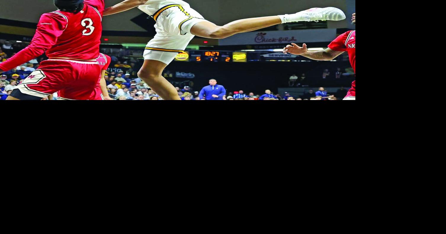 Perfect timing; Racer men have offense humming ahead of Valley opener ...