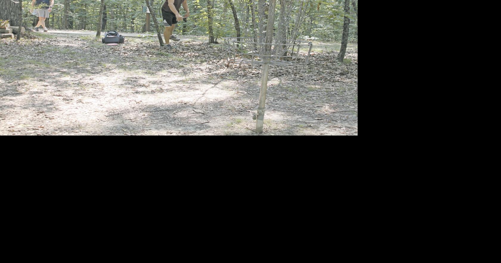 A morning round of disc golf | News | murrayledger.com