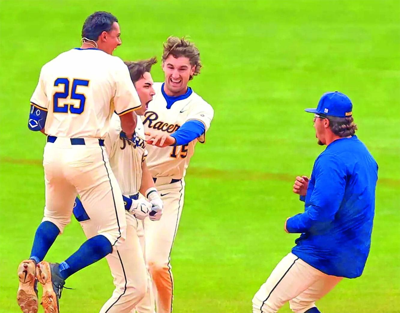 Local artist builds models from cardboard | Community | murrayledger.com