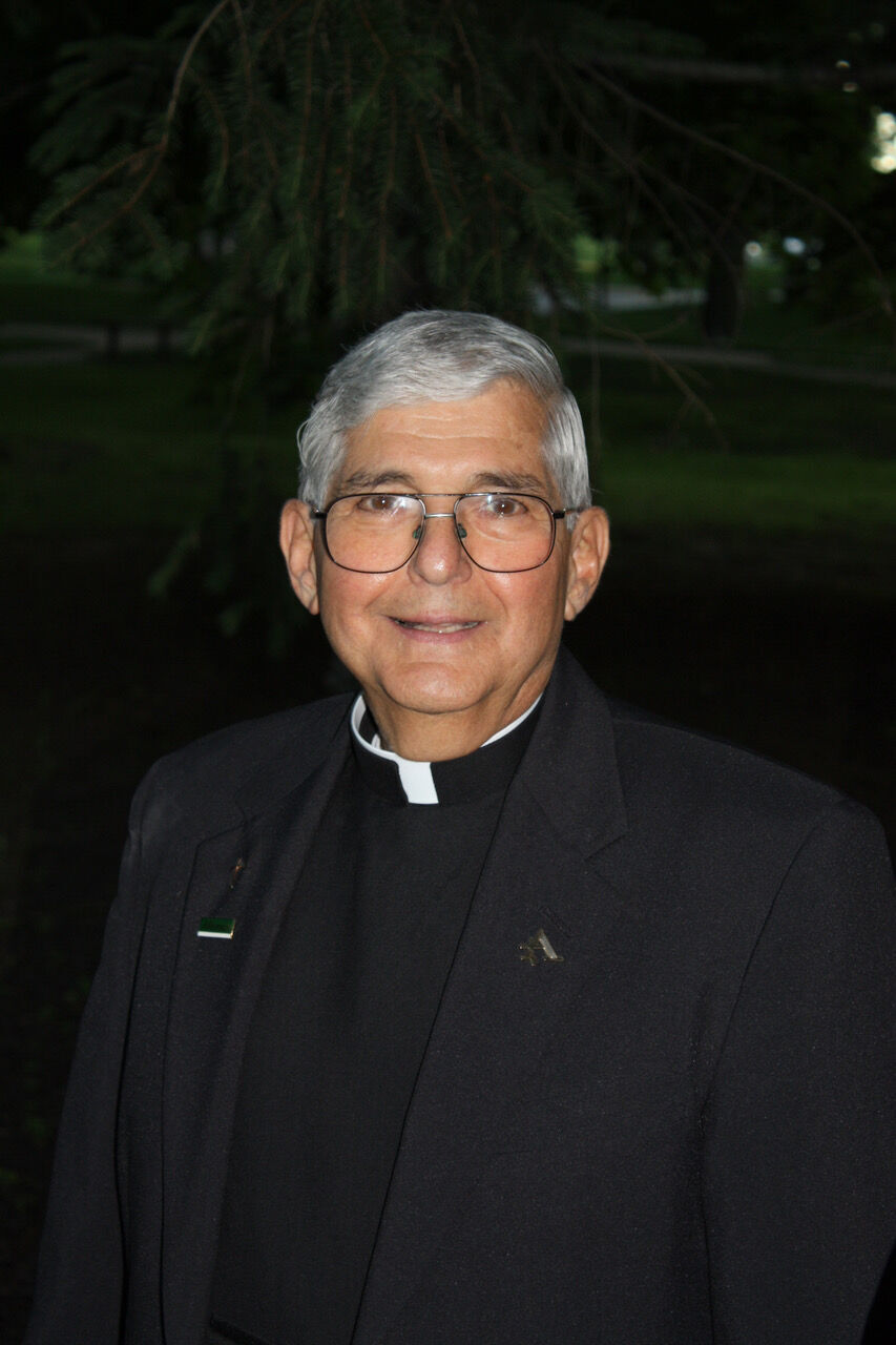 Alleman's Fr. Daniel Mirabelli dies at 94
