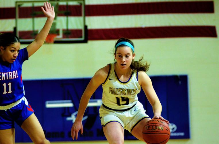 Bode, Jones HMs on all-MAC team