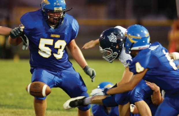 Prep football: Wapello cruises past Columbus, off to 2-0 start