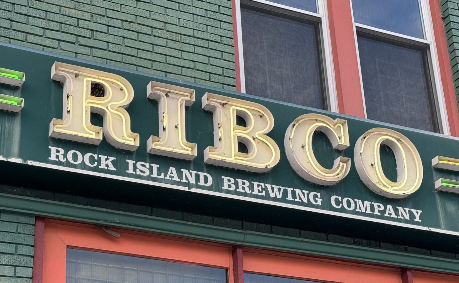 RIBCO reopens, new wine & spirits lounge, fast food restaurant closes ...