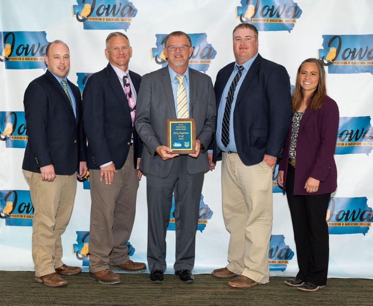 Muscatine's Terry Hogenson wins Agricultural Educators' Outstanding ...