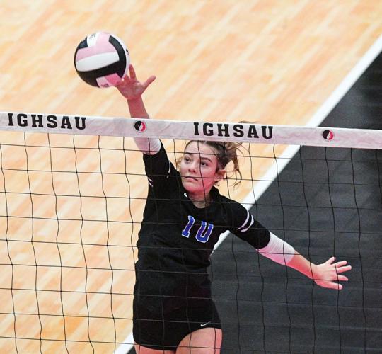 VOLLEYBALL PLAYER OF THE YEAR: Buysse set the tone for Comets