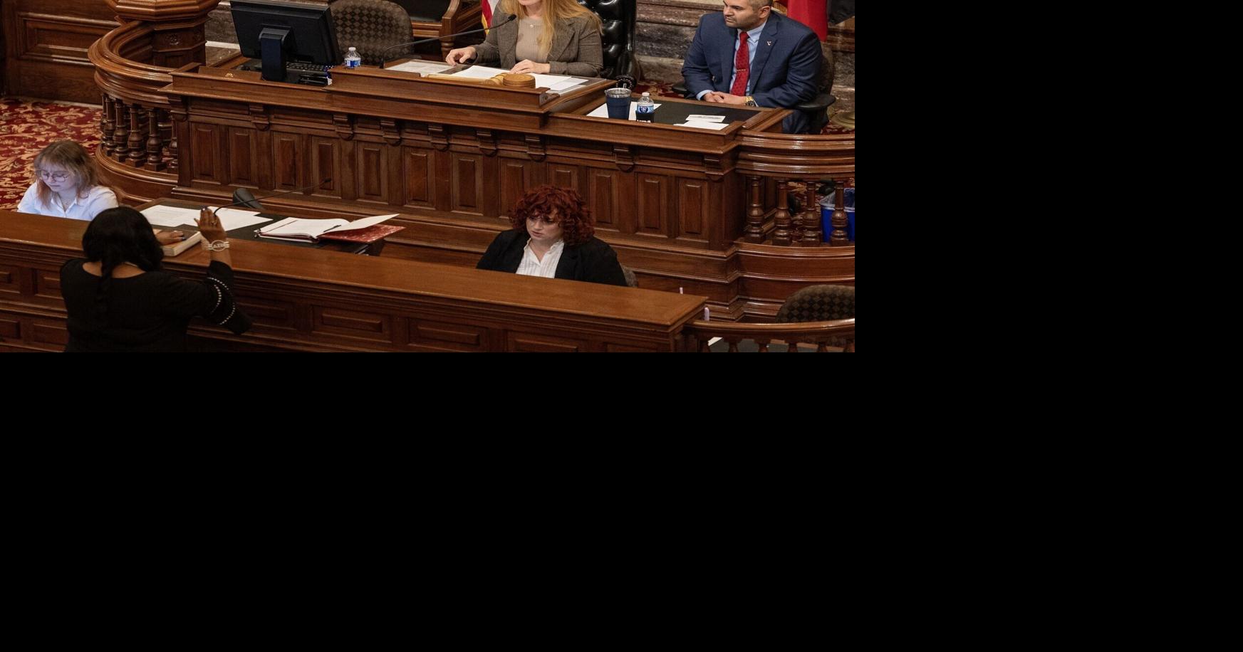 Special election winners sworn in to Iowa Legislature